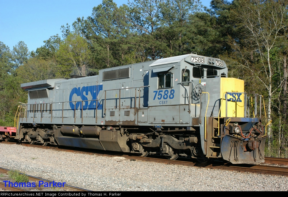 CSXT 7588 C40-8